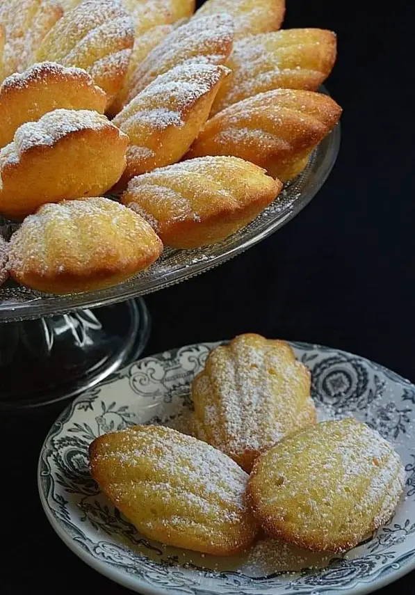Madeleines moelleuses au beurre – recettes faciles
